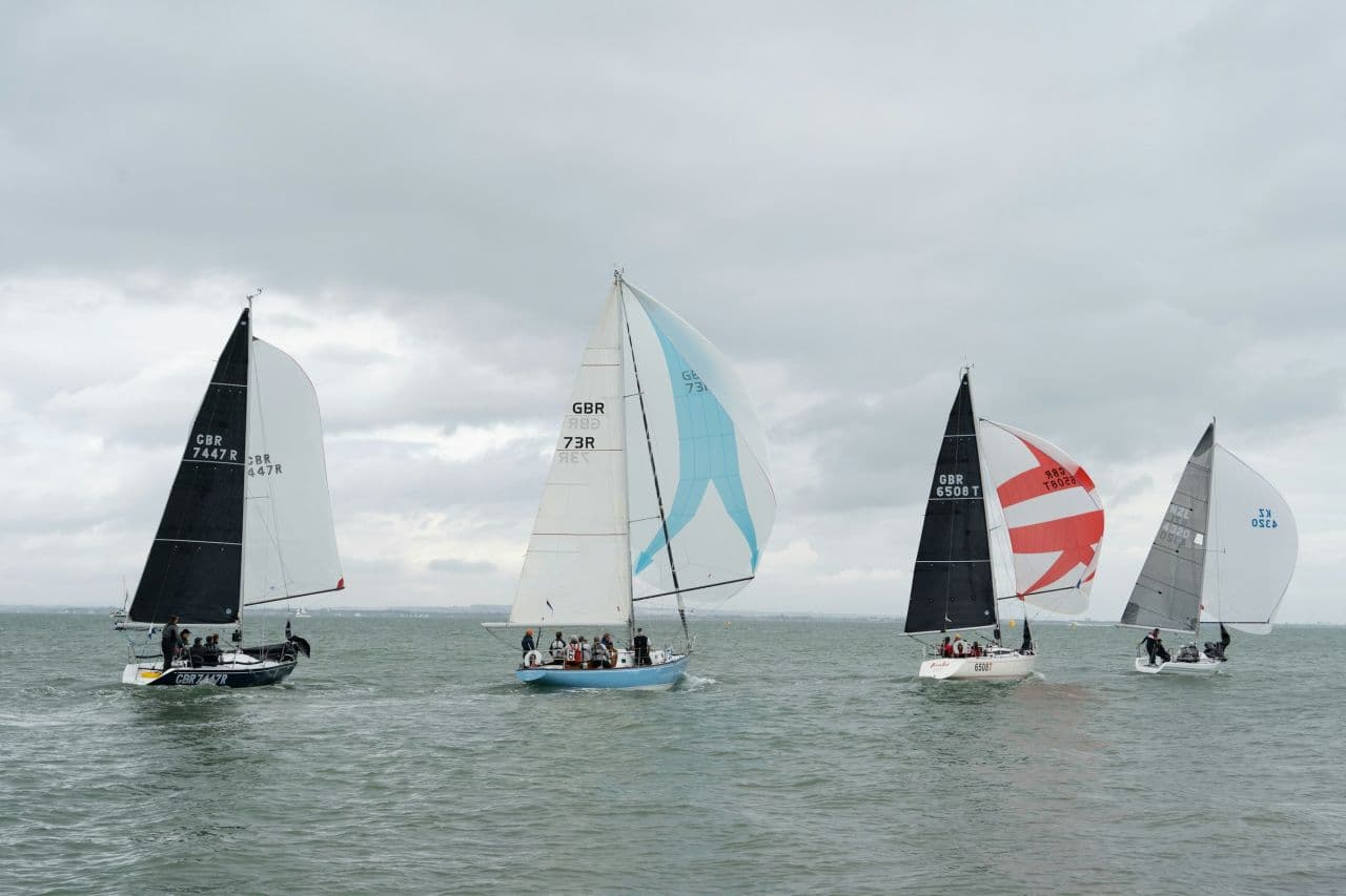 Sailing Clubs South East England - UK BEACH DAYS