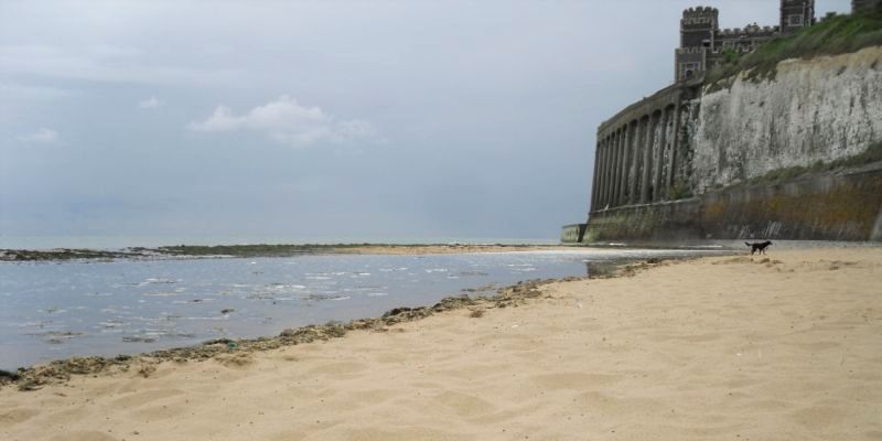 Kingsgate Bay - UK BEACH DAYS