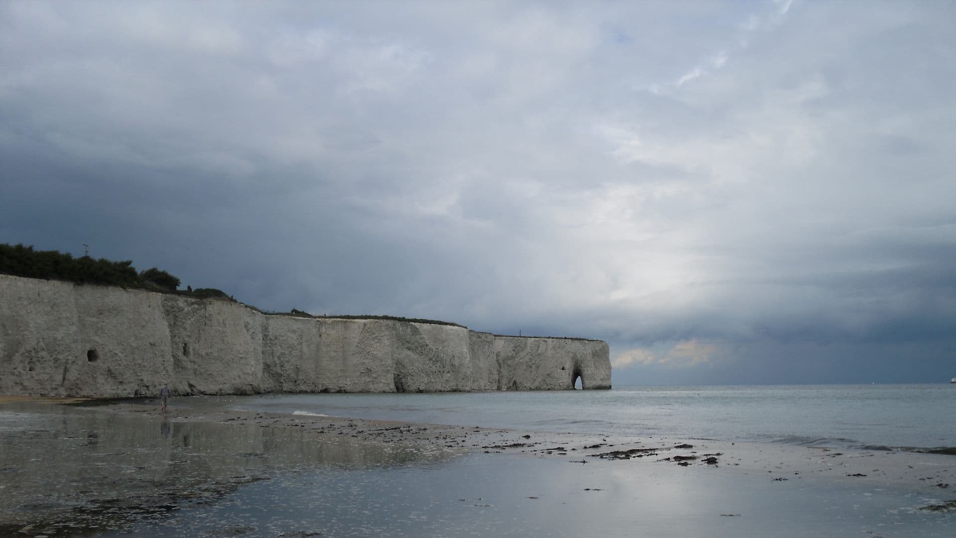 Kingsgate Bay - UK BEACH DAYS