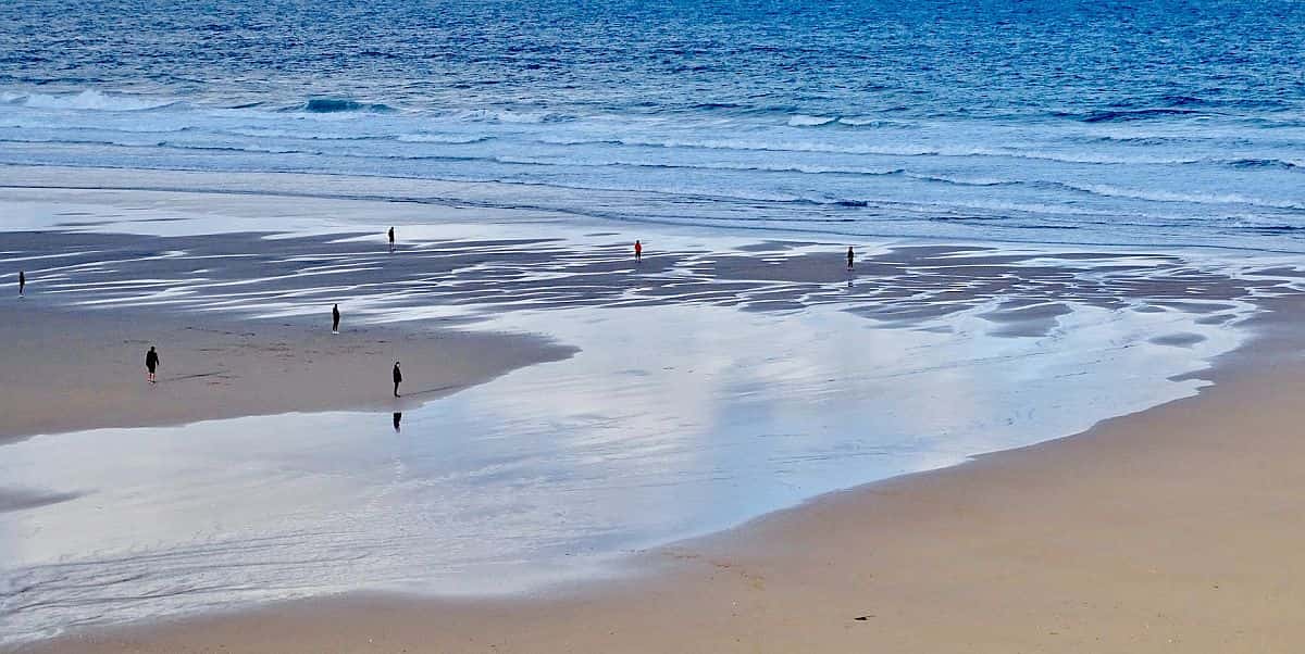 Surf Schools in Cornwall - Coastal Activites Surfing UK Beach Days